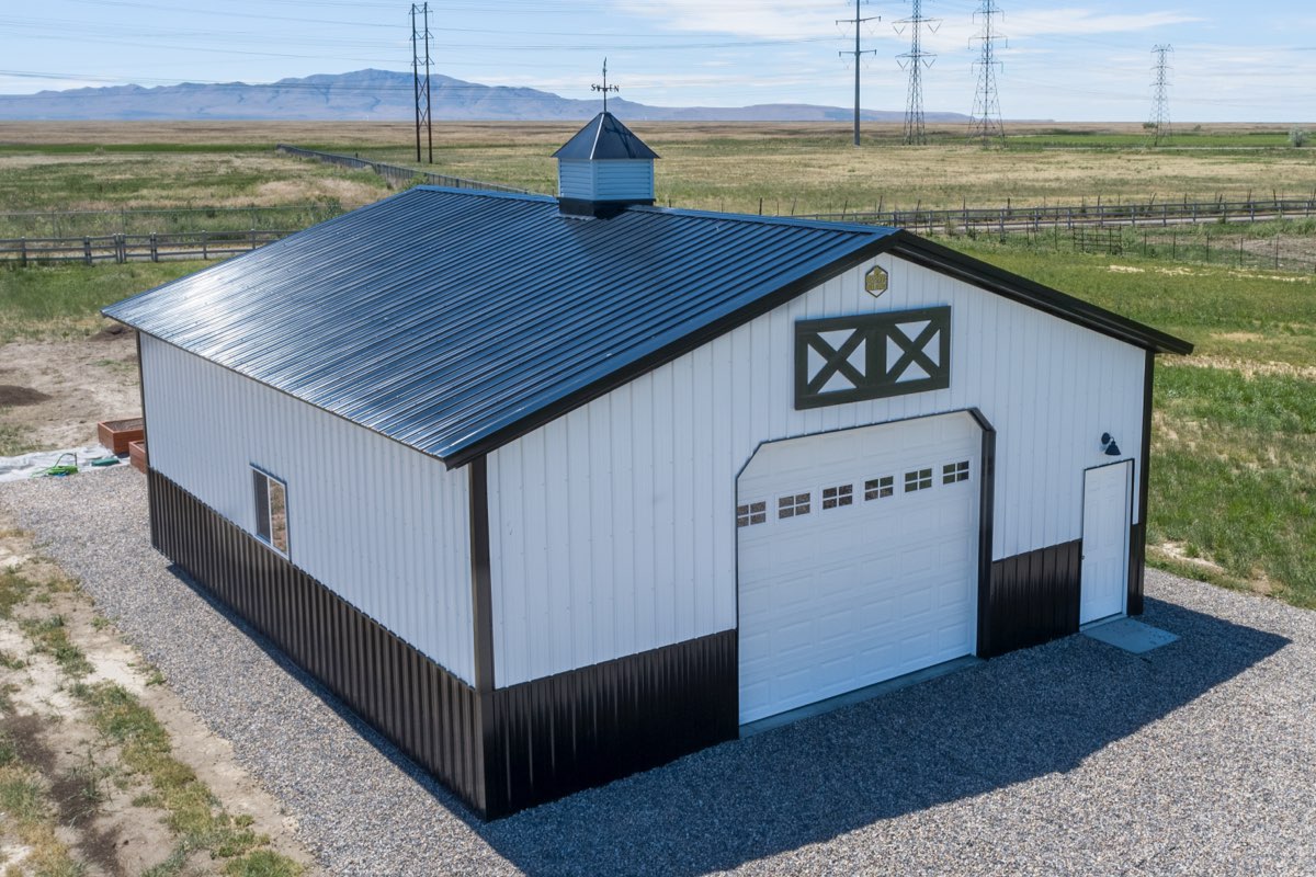 Barn Colors for Utah, Idaho & Wyoming - Beehive Buildings